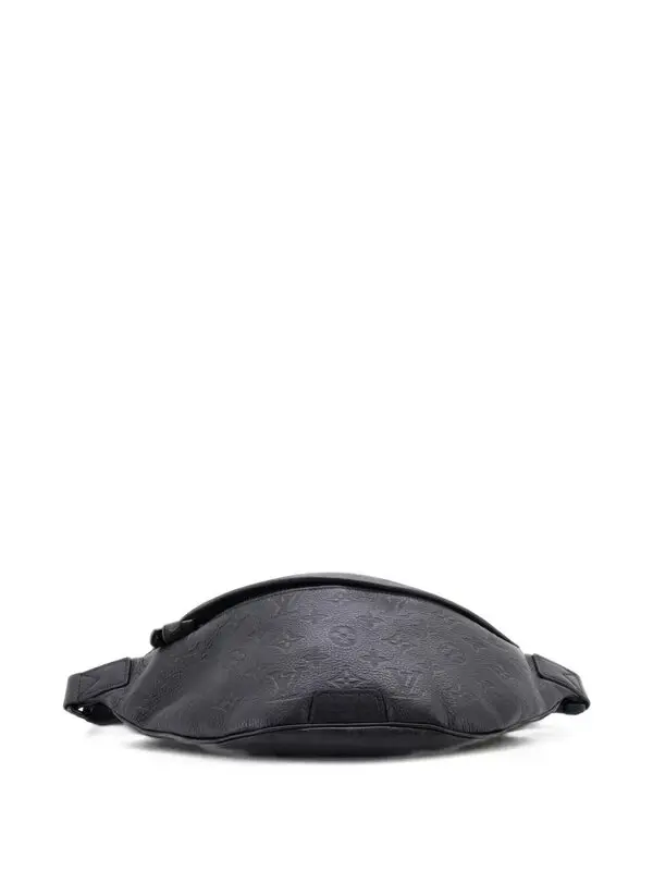 LOUIS VUITTON Discovery Bumbag Monogram Shadow Leather Belt Bag
