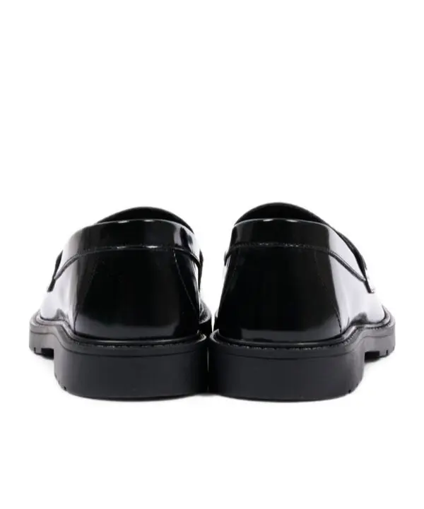 Fendi Logo-plaque Leather Loafers