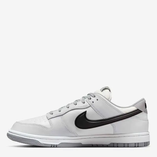 Nike Color-blocked Low-top Sneakers