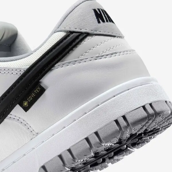 Nike Color-blocked Low-top Sneakers
