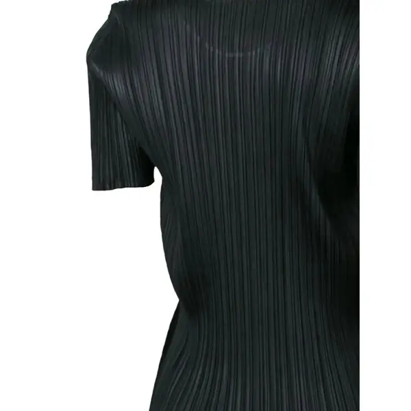 Issey Miyake Tops T-shirts & Jerseys