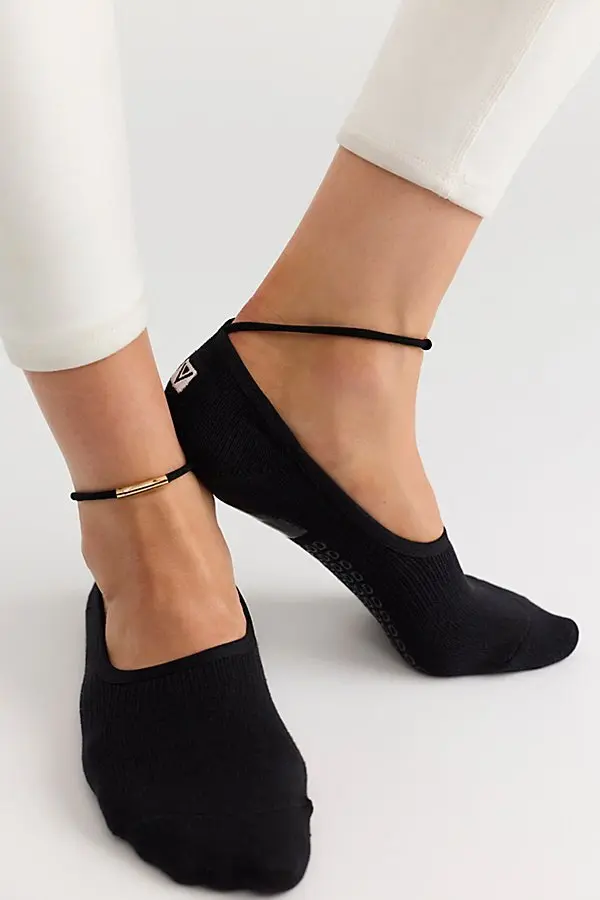 AREBESK Goddess Grip Socks