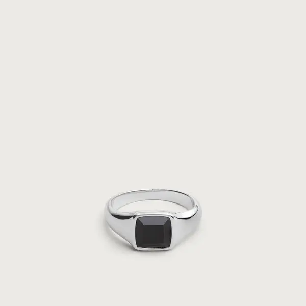 COMMON LINES Onyx Cushion Signet Ring