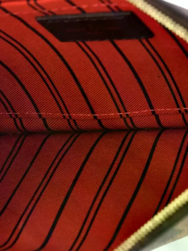 LOUIS VUITTON Neverfull Pochette Damier Large Pouch