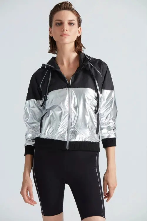 MOEVA Parker Jacket - Black