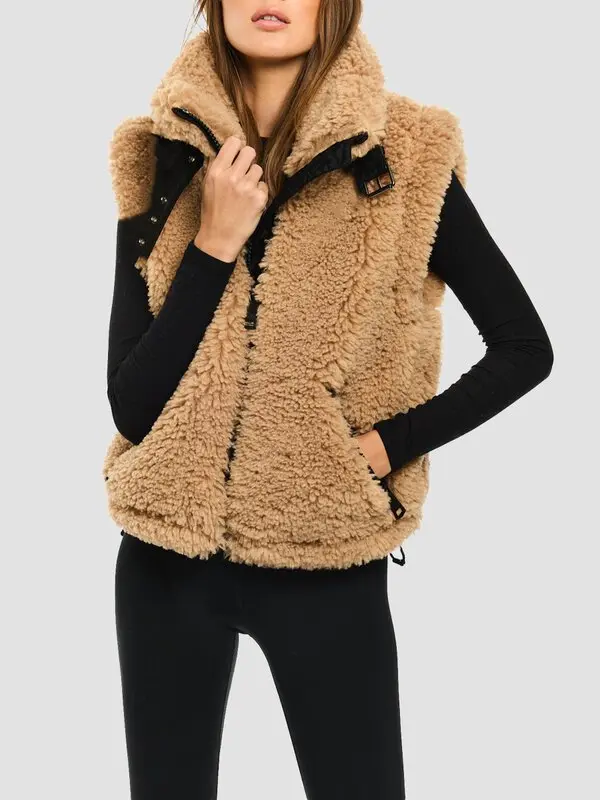 Sam. Sherpa Vest