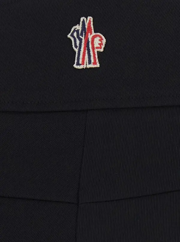 Moncler Black Stretch Pants With Logo Patch On The Back In Tech Fabric