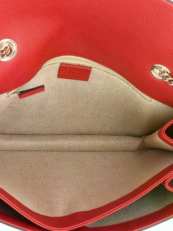 Gucci Interlocking Leather Medium Shoulder Bag