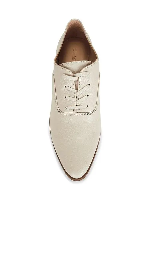 FAVORITE DAUGHTER Callie Oxford In White