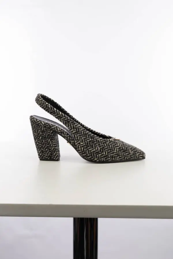 Prada Shoes Pumps - Black