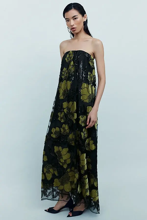 HELSI Margot Velvet Burnout Midi Dress - Black Floral