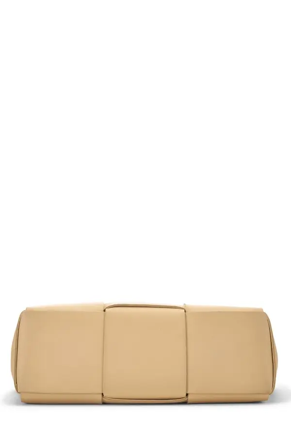 Bottega Veneta Calfskin Maxi Intrecciato Arco Tote - Beige