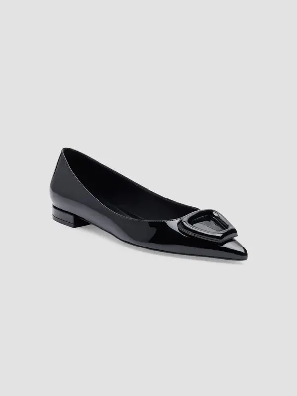 STUART WEITZMAN Veryvinnie Patent Leather Ballet Flats
