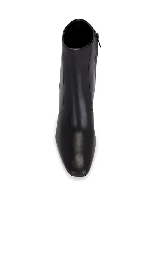 Vince Tegan Boot