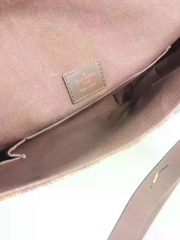 LOUIS VUITTON Mm Brooklyn Damier Ebène Canvas Shoulder Bag