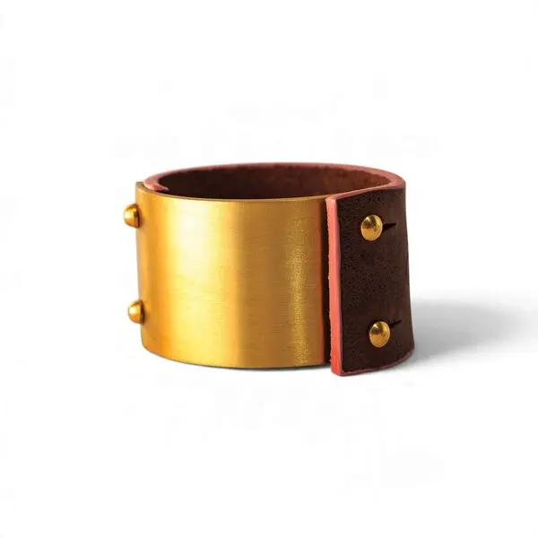 SVETLANA VUKOV Bold Cuff Bracelet - Brown