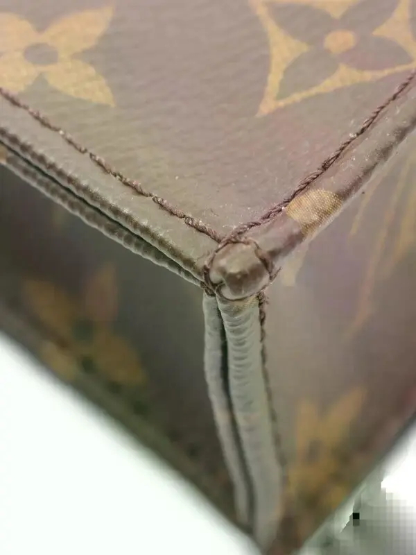 LOUIS VUITTON 2020 Petite Sac Plat Monogram Mini Bag