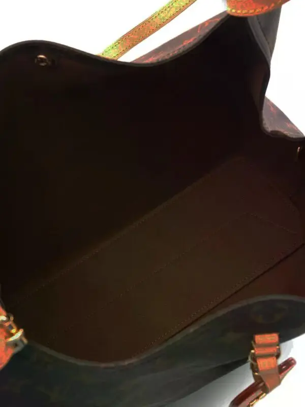 LOUIS VUITTON Gm Atlantis Monogram Tote Bag