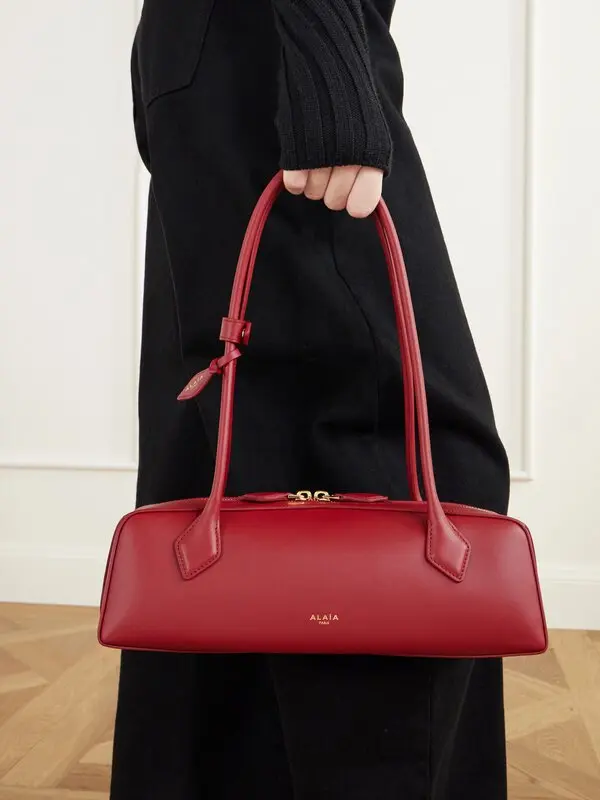 Alaïa Le Teckel Medium Leather Shoulder Bag - Red