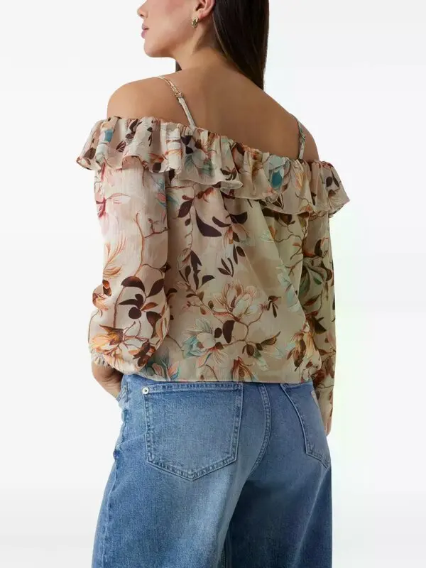 Guess Floral-jacquard Ruffled Blouse
