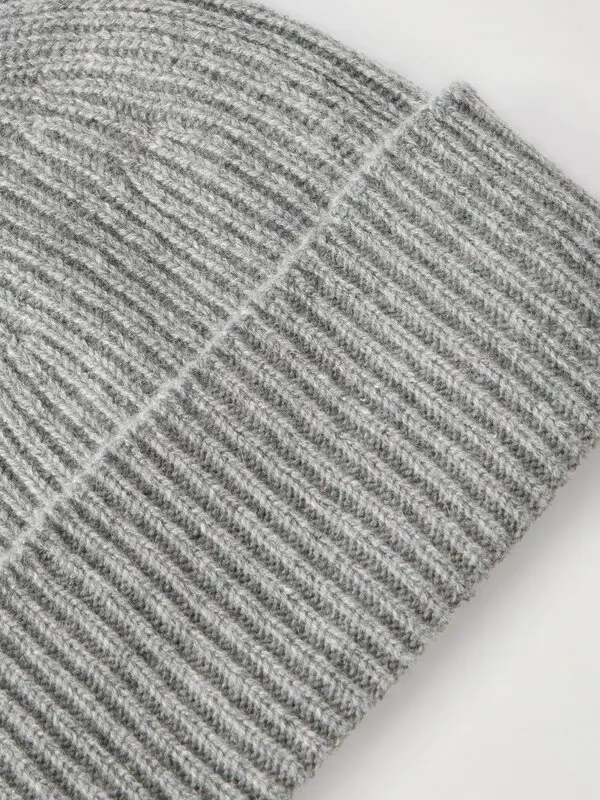 Anderson & Sheppard Ribbed Cashmere Beanie
