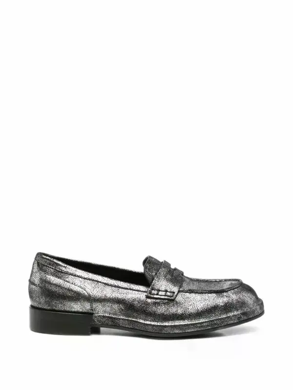DEL CARLO Cracked-effect Leather Loafers