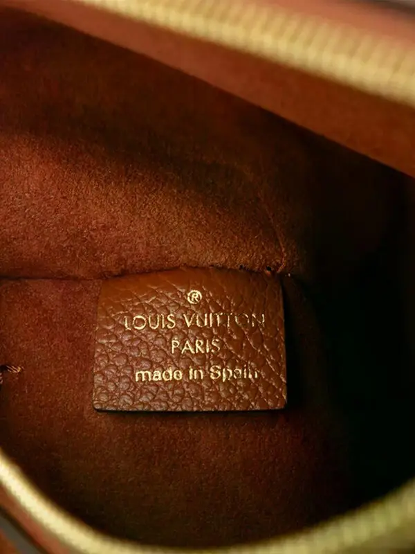 LOUIS VUITTON 2021-2026 Monogram Giant Empreinte Neverfull Mm Pouch