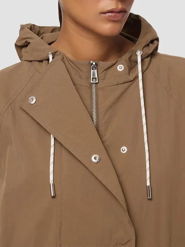 Apparis Sky Hooded Windbreaker