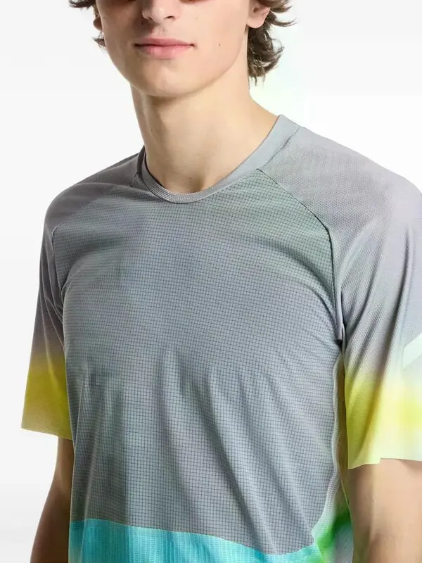 SOAR Trail Race Gradient-print T-shirt