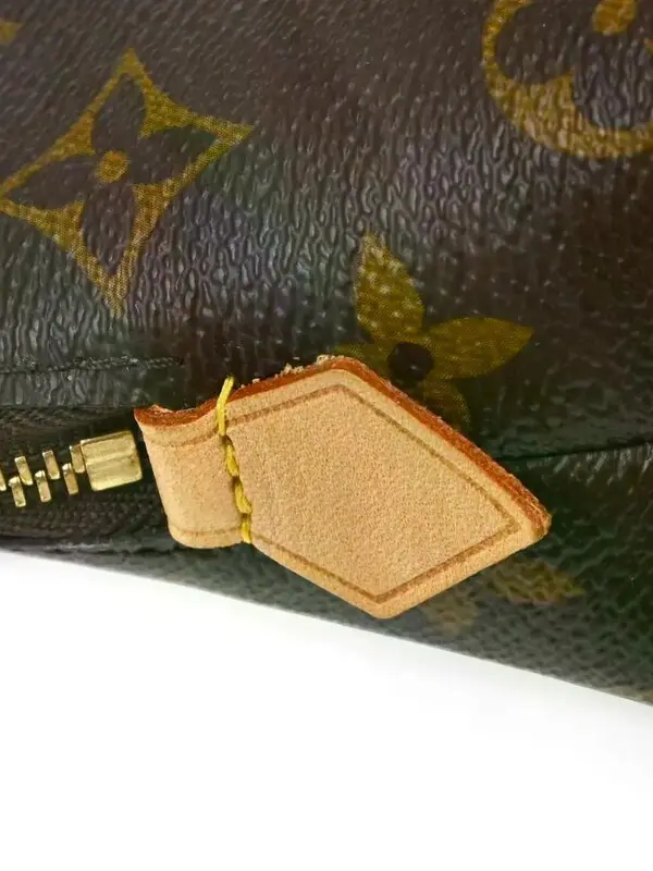 LOUIS VUITTON Pochette Monogram Make Up Bag