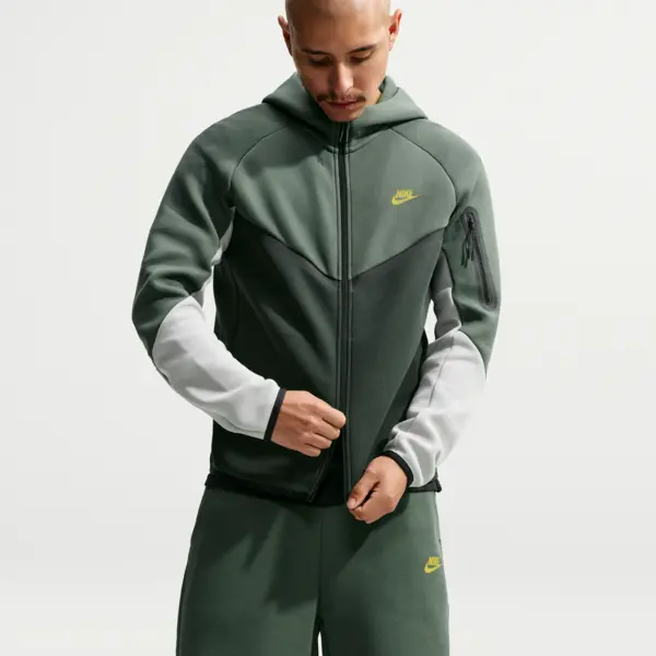 Nike Tech Fleece Windrunner Full-zip Jacket