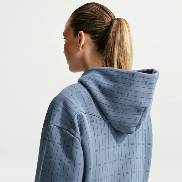 Nike Caitlin Clark Standard Issue Brushed Pullover Basketball Hoodie