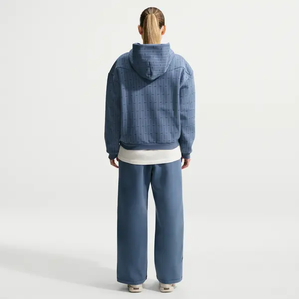 Nike Caitlin Clark Standard Issue Brushed Pullover Basketball Hoodie