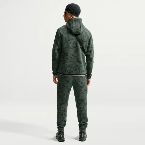 Nike Tech Slim Fleece All-over-print Jogger Pants - Green