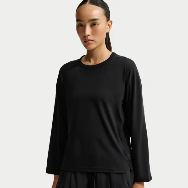 Nike 24.7 Impossiblysoft Light Dri-fit Long-sleeve Top - Black