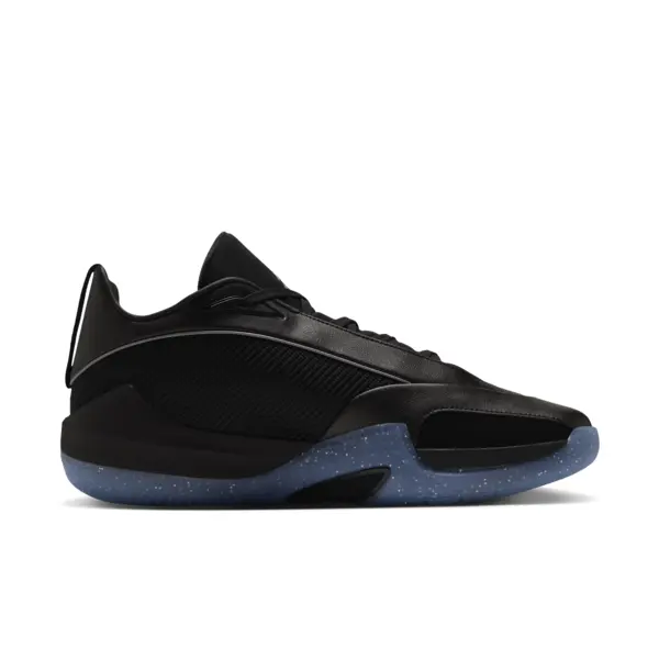 JORDAN Triangle Basketball Shoes