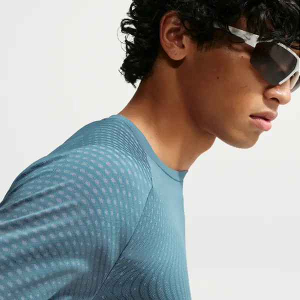 Nike Stride Aero-fit Short-sleeve Running Top