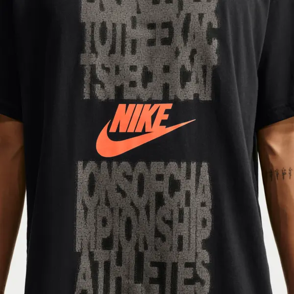 Nike Sportswear T-shirt