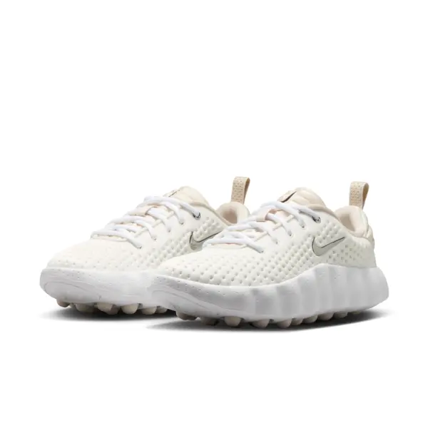 Nike Mind 002 Pregame Shoes