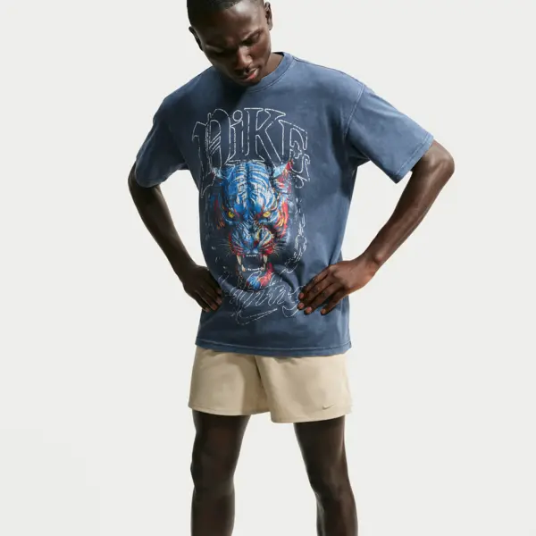 Nike T-shirt