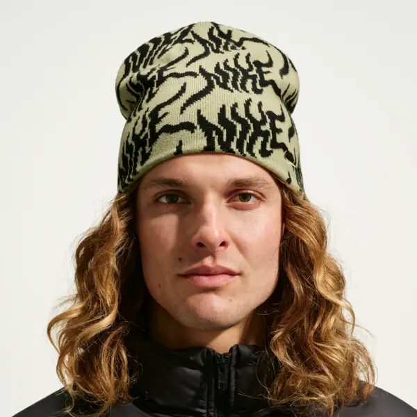 Nike Peak Uncuffed Graphic Beanie