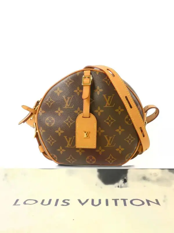 LOUIS VUITTON Boite Chapeau Souple Monogram Shoulder Bag