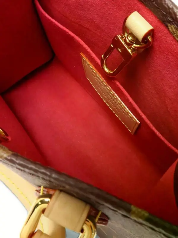LOUIS VUITTON X Takashi Murakami Bb Onthego Monogram Tote Bag