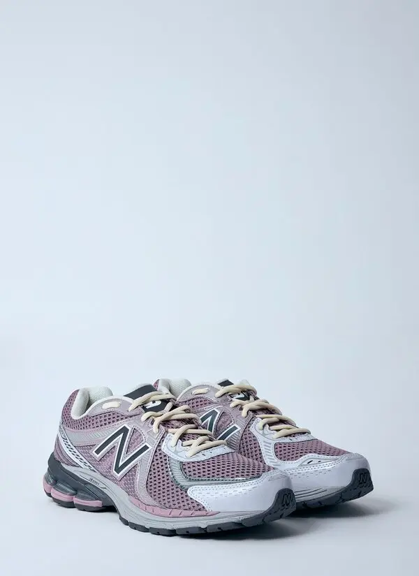 NEW BALANCE 860v2 Sneakers