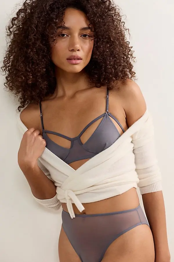 Only Hearts Whisper Peekaboo Bralette - Shadow