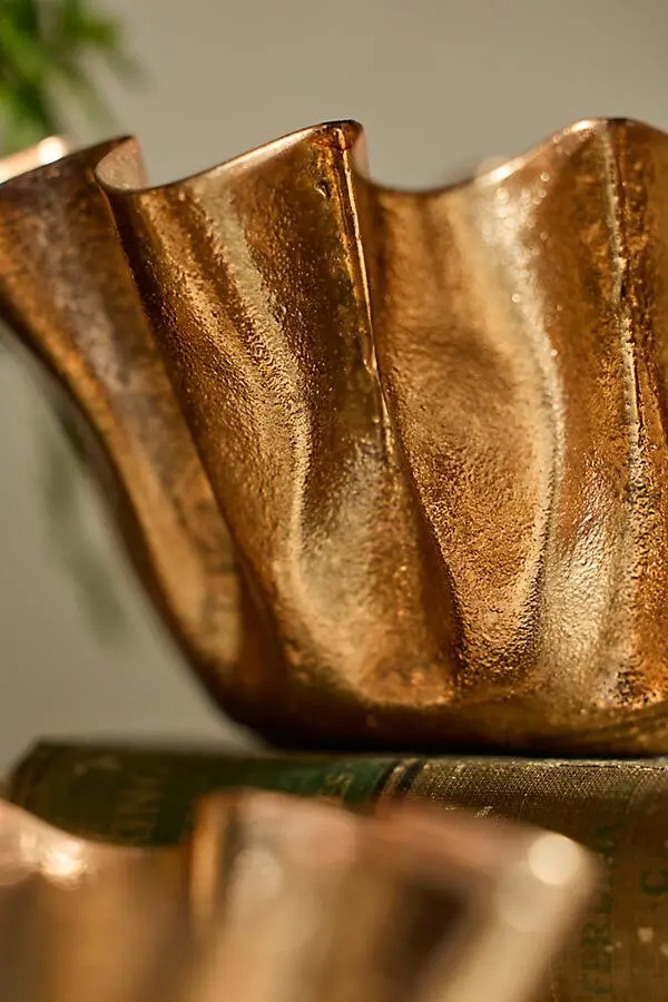 TERRAIN Metallic Ruffle Handkerchief Planter