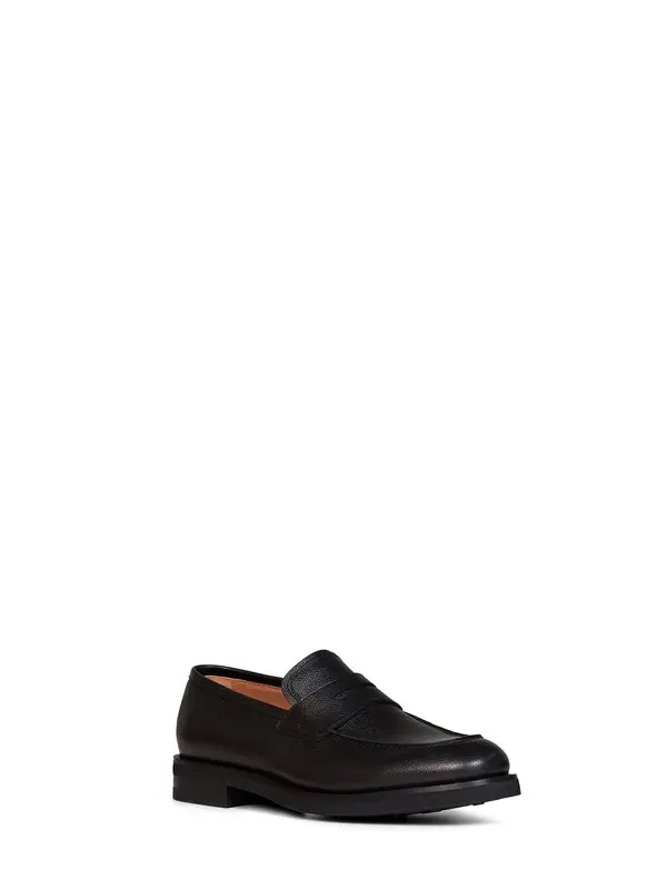 FERRAGAMO Black Hammered Leather Stefano Penny Loafer