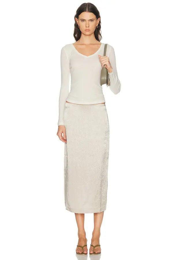 GRLFRND Sheer V-neck Tee In Cream