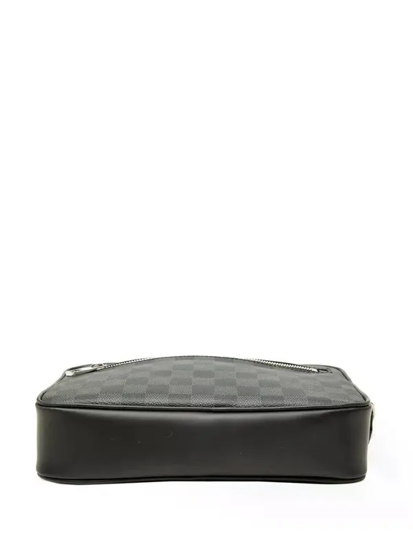 LOUIS VUITTON 2020 Damier Graphite Kasai Clutch Bag