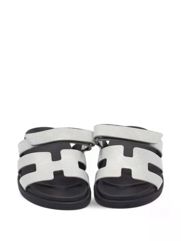 Hermès Chypre Leather Sandals - Silver